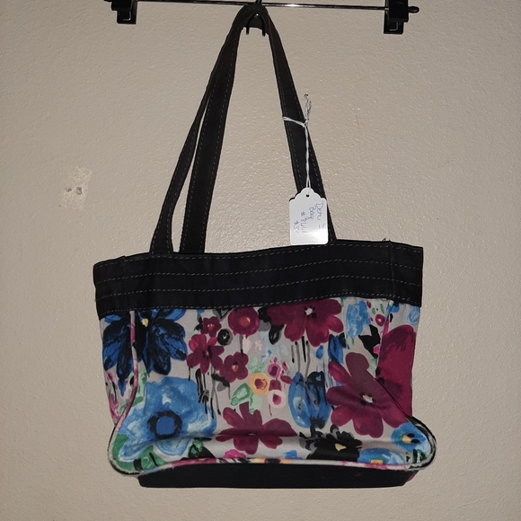 thirty-one | Bags | Thirtyone Nwt Cute Little Floral Tote Black Trim ...